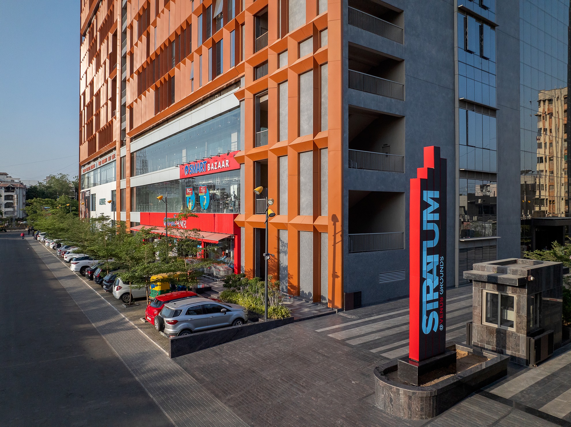 Premium Showrooms and Retail Spaces in Nehrunagar, Ahmedabad | Stratum ...